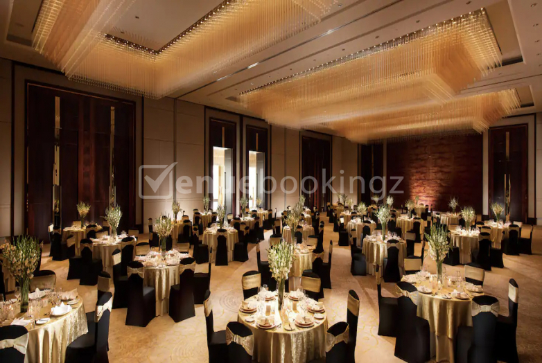 Conrad ballroom wedding | Beachweddingtips.com