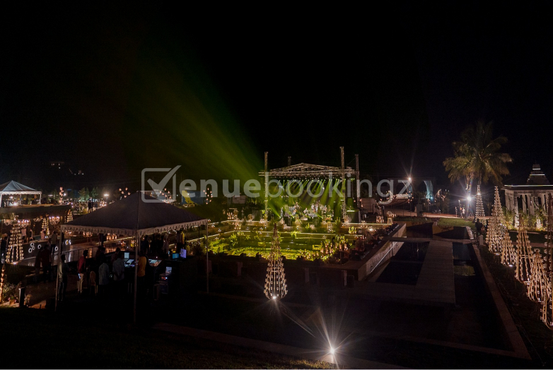 Convention Centres & Spacious Venues for Fashion Show in Panchmahal