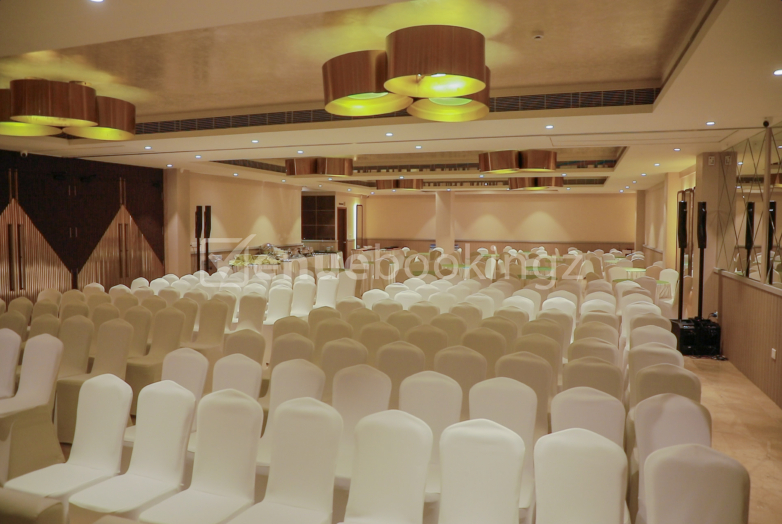Zaitoon Signature Nungambakkam Chennai | Banquet Hall | Menu, Price ...
